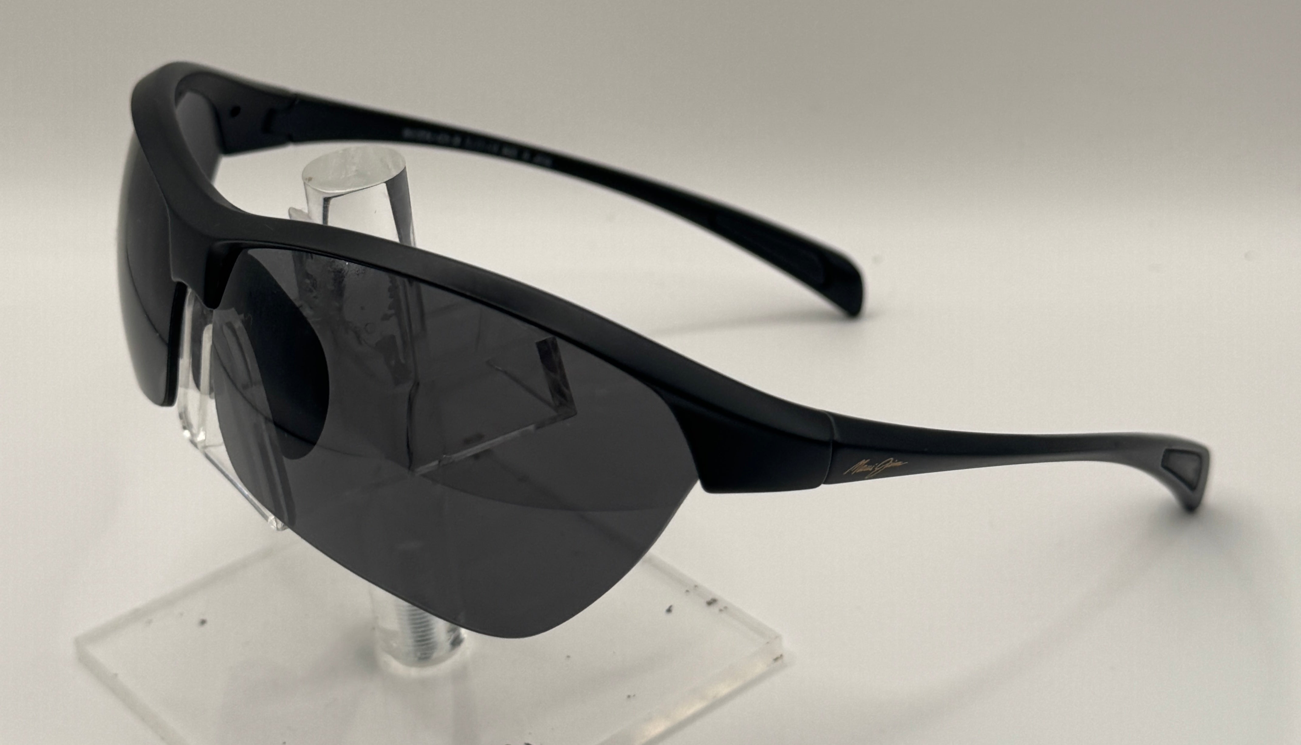Maui Jim Stone Crushers 429 Sunglasses in color 2m – EyewearPart